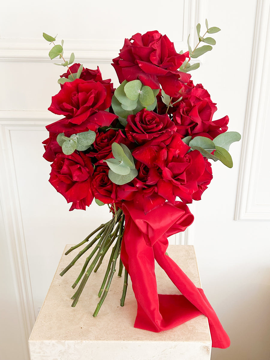 ROSE & EUCALYPTUS BOUQUET – The Blonde & The Blooms